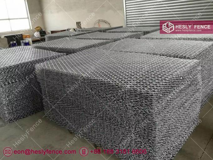 2.1mX6.0m, 75X150mm Rhombus Razor Mesh Sheet Fence | China Welded Razor ...